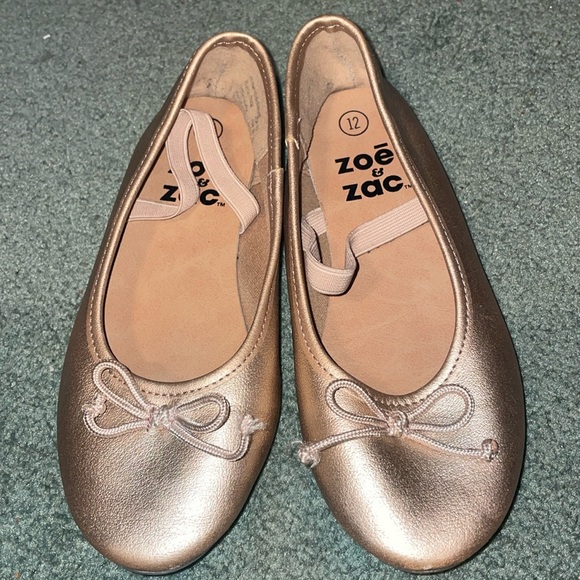Zoe & Zac | Shoes | Zoe Zac Rose Gold Flats | Poshmark
